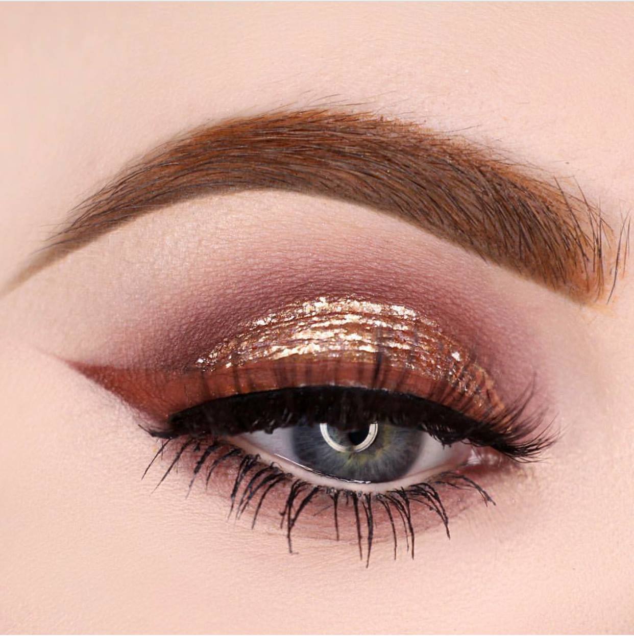 Lit Metals (Light Activated Collection) – Lit Cosmetics